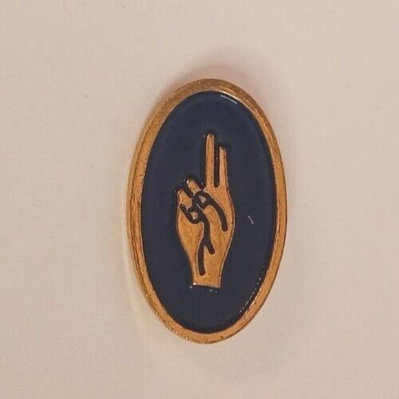 Unbranded | Jewelry | Girl Scouts Brownie World Pin Two Fingers Blue ...